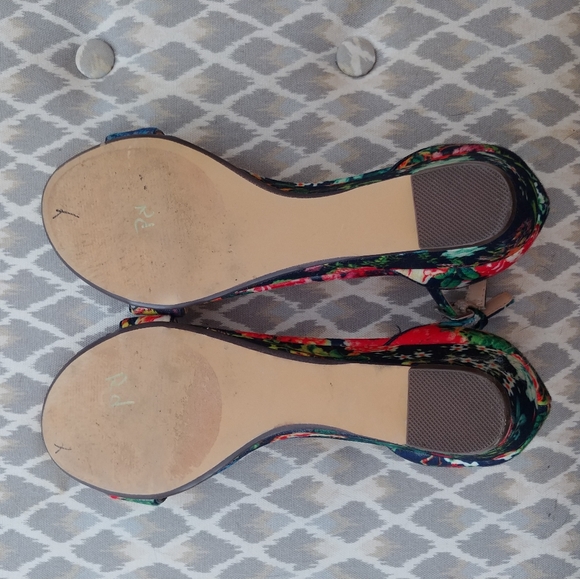 Diba | Shoes | Diba Floral Wedges | Poshmark